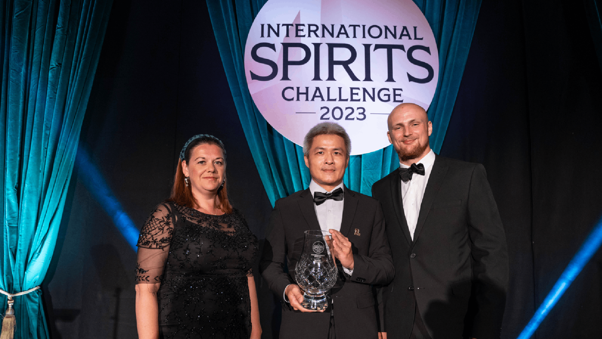 金車噶瑪蘭榮獲 2023 ISC 雙冠軍獎盃